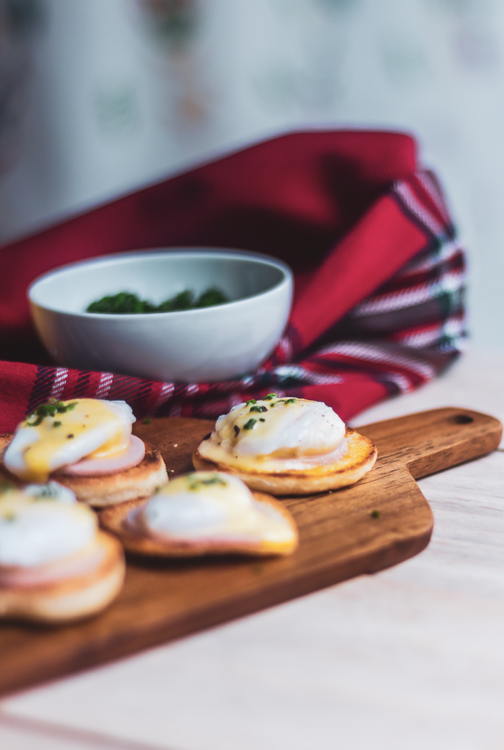 Mini Egg Benedict – LePlainCanvas
