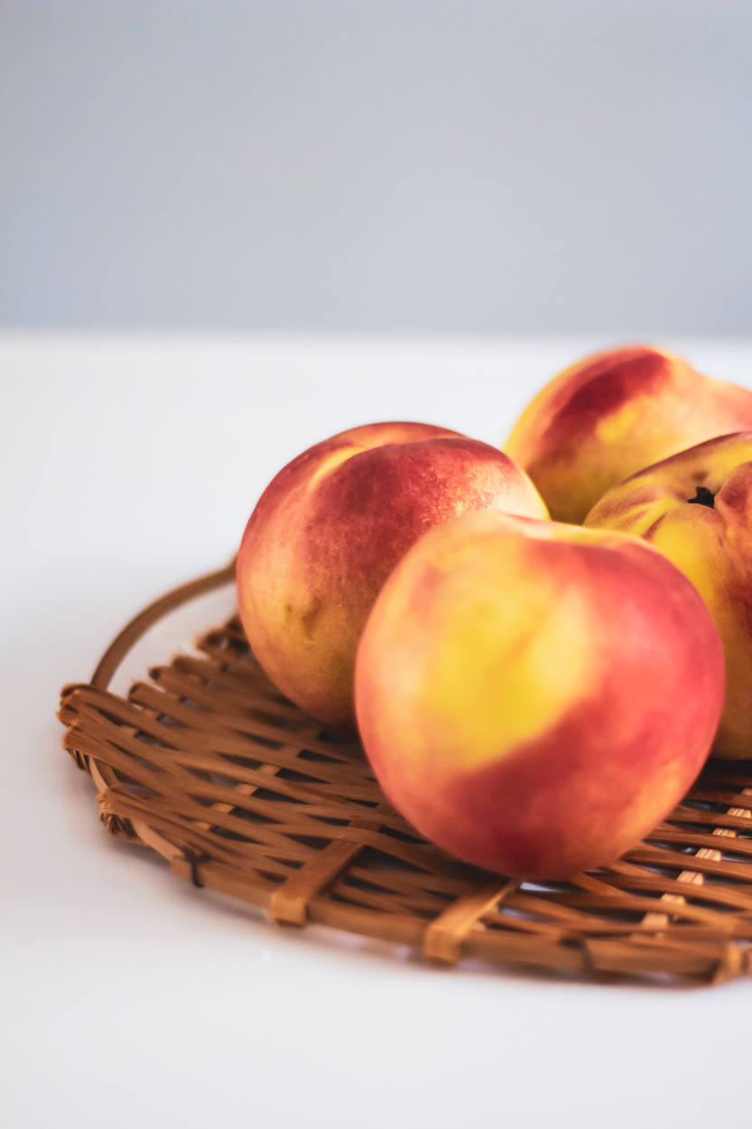 3 Minutes Peach Yakult Smoothie – LePlainCanvas