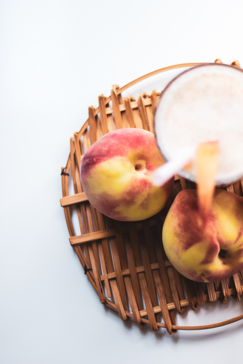 3 Minutes Peach Yakult Smoothie – LePlainCanvas