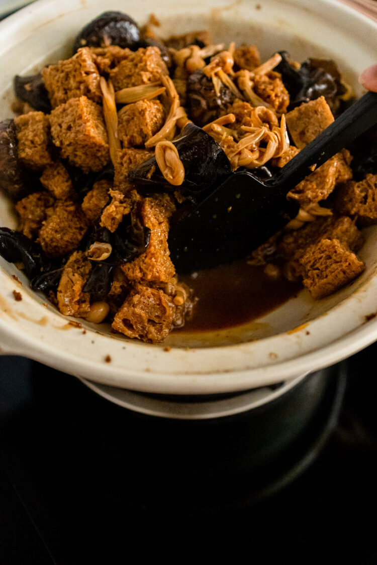 Braised Wheat Gluten Kao Fu – LePlainCanvas