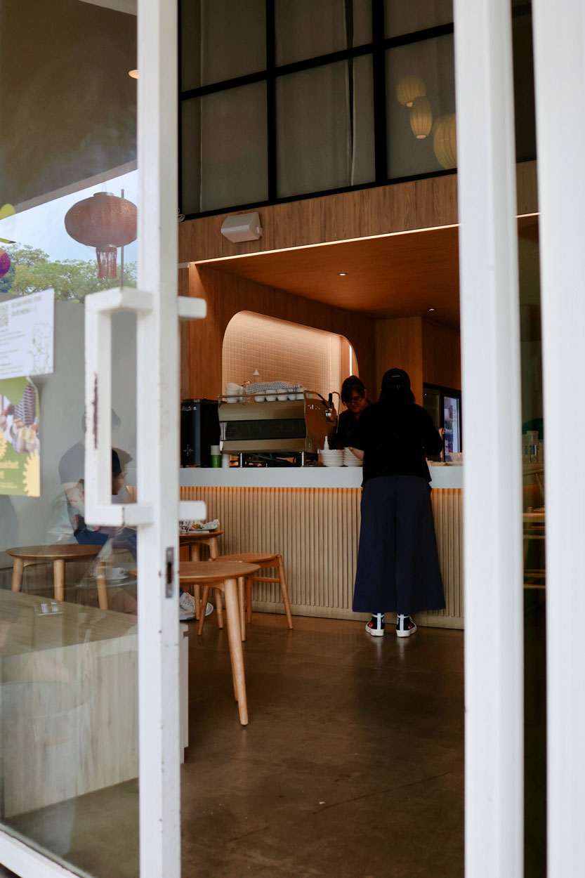 Cafe Explorer: Bloom Coffee – LePlainCanvas