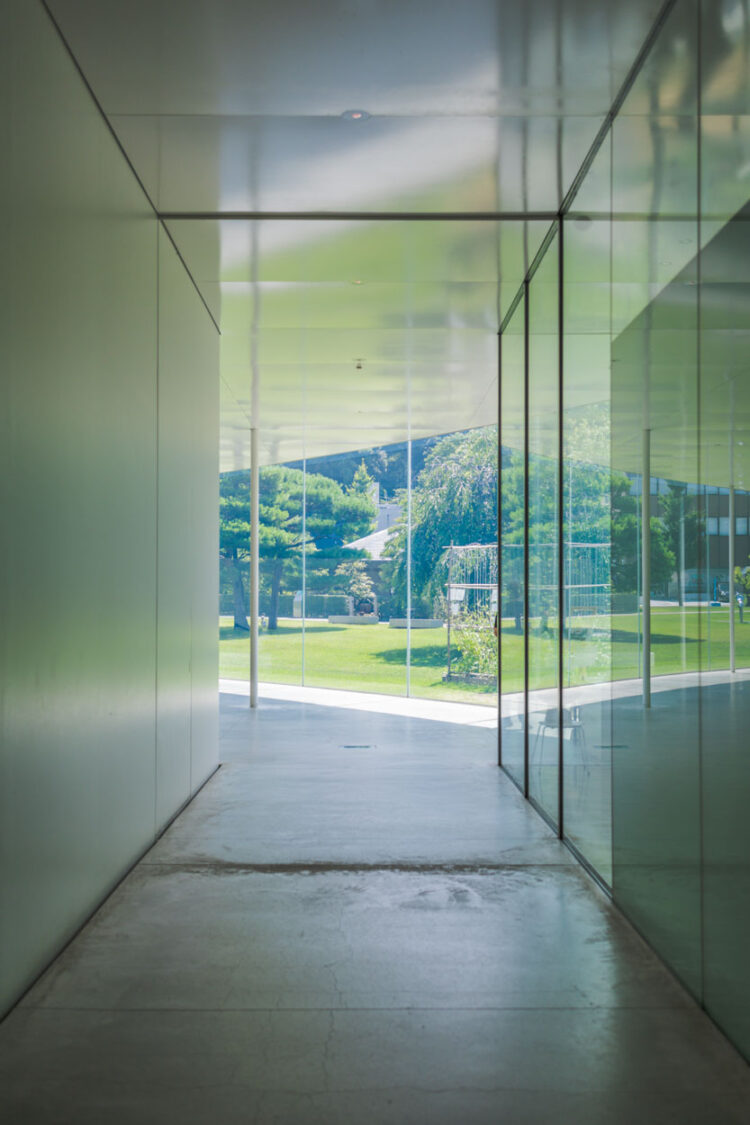 21st Century Museum of Contemporary Art, Kanazawa – LePlainCanvas