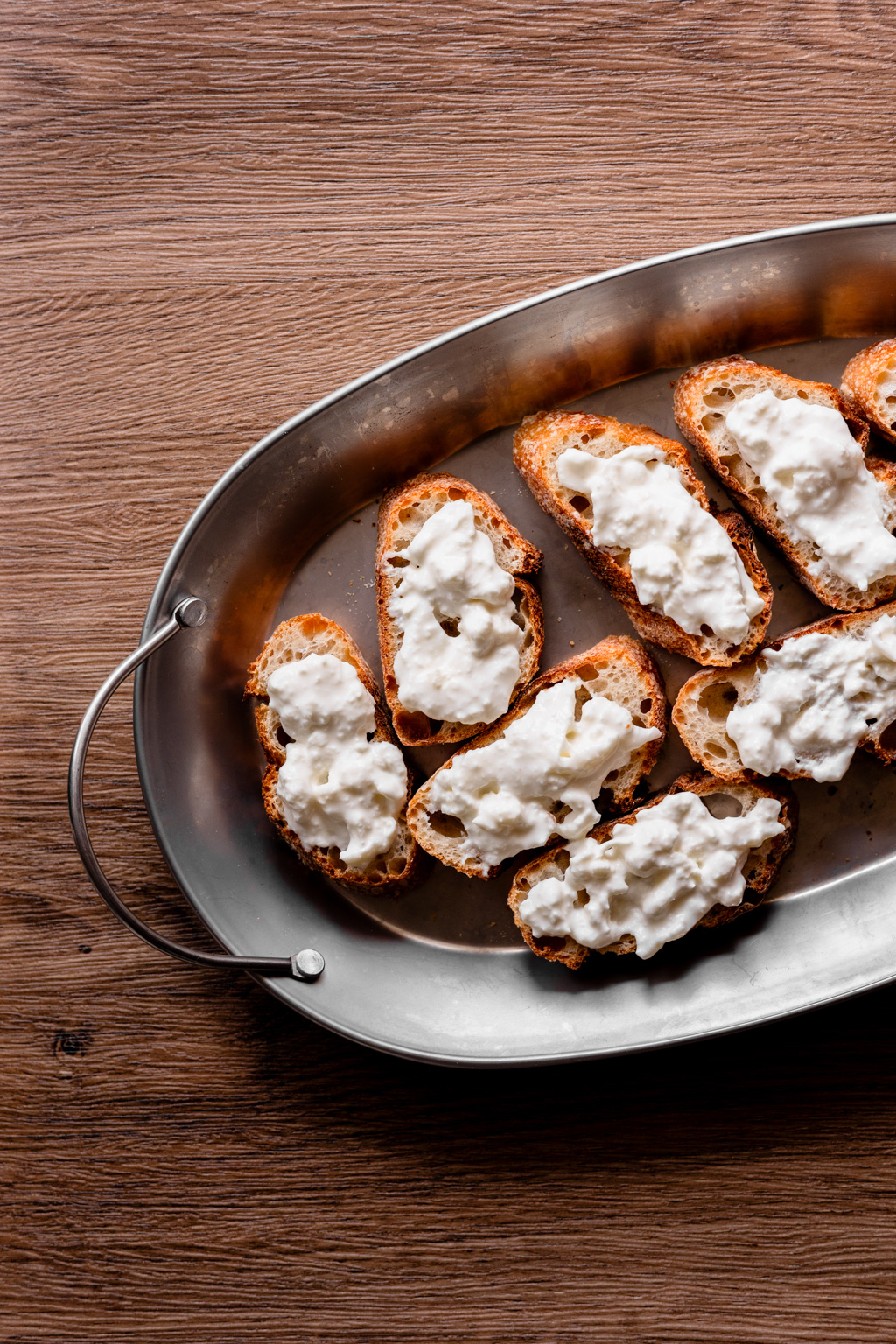Steak Burrata Bruschetta – LePlainCanvas