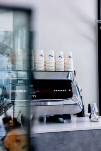 Cafe Explorer: Hey Slow Joe – LePlainCanvas